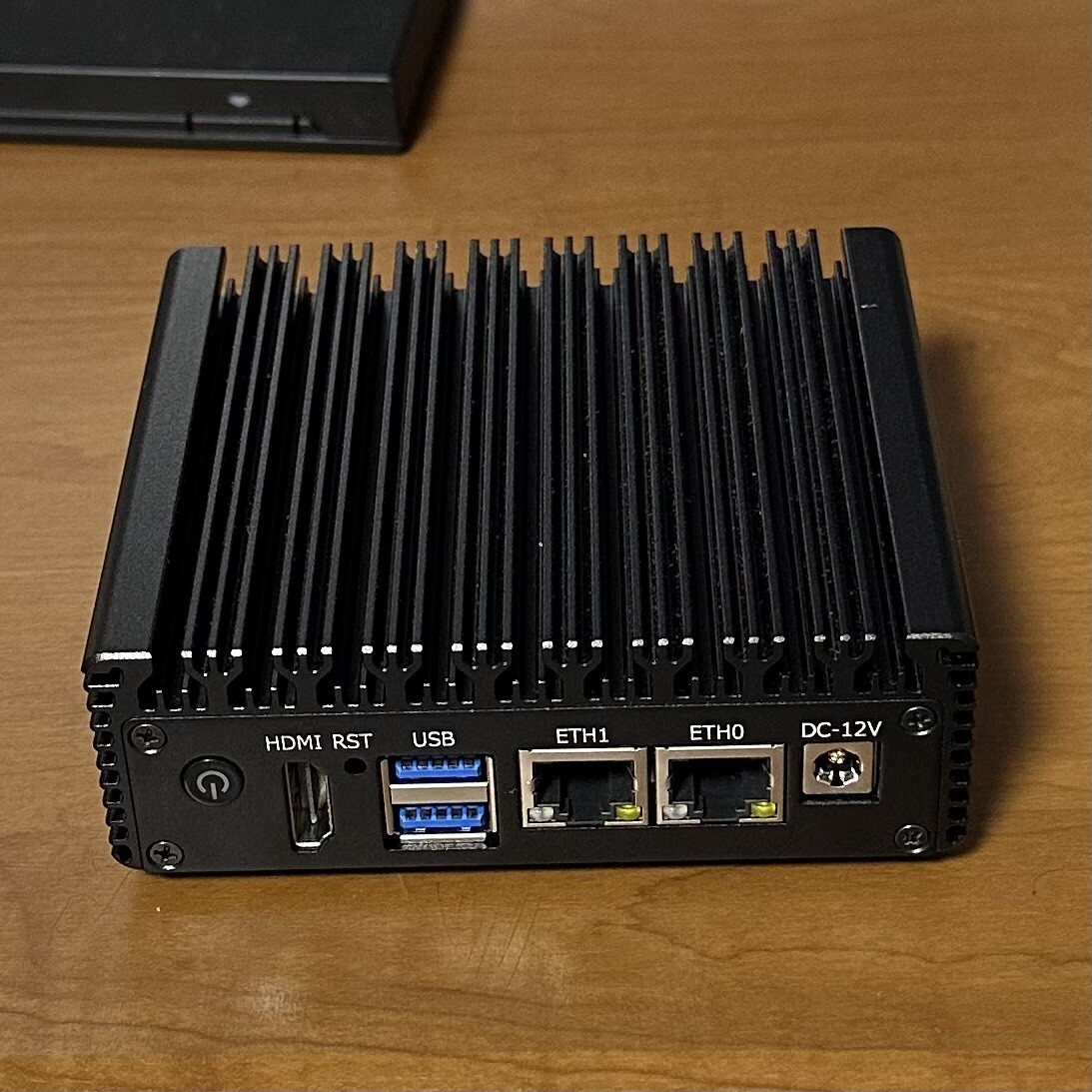 Alpine Linux でルーター構築 2023 準備編 - ikata.co::blog